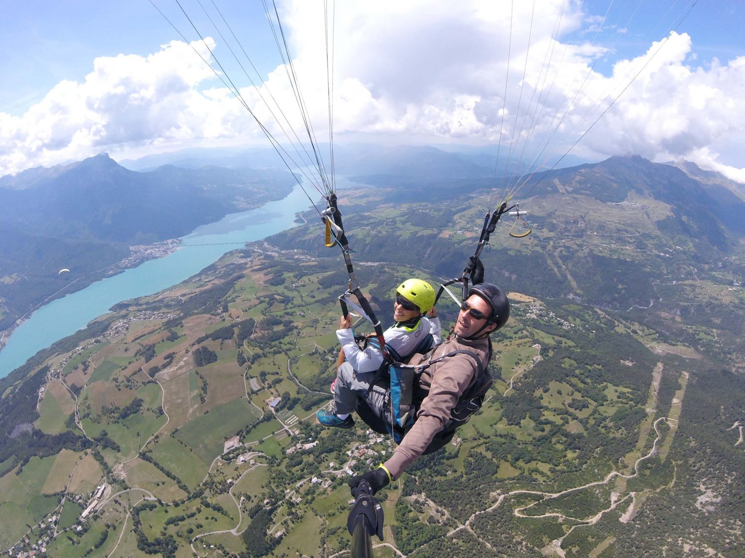Vidéos parapente lac de serre ponçon - hautes-alpes